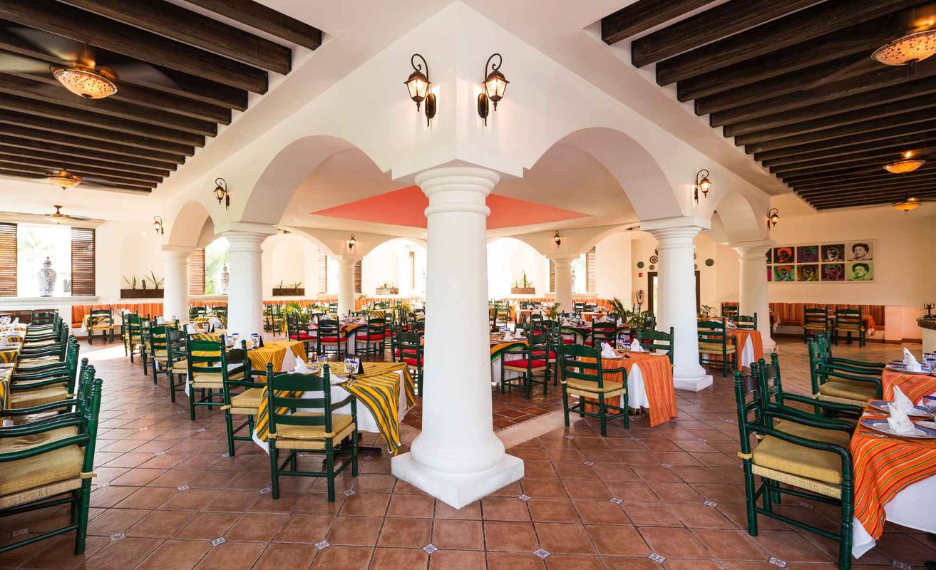 Gastronomy | BlueBay Grand Esmeralda in Playa del Carmen, Official Website